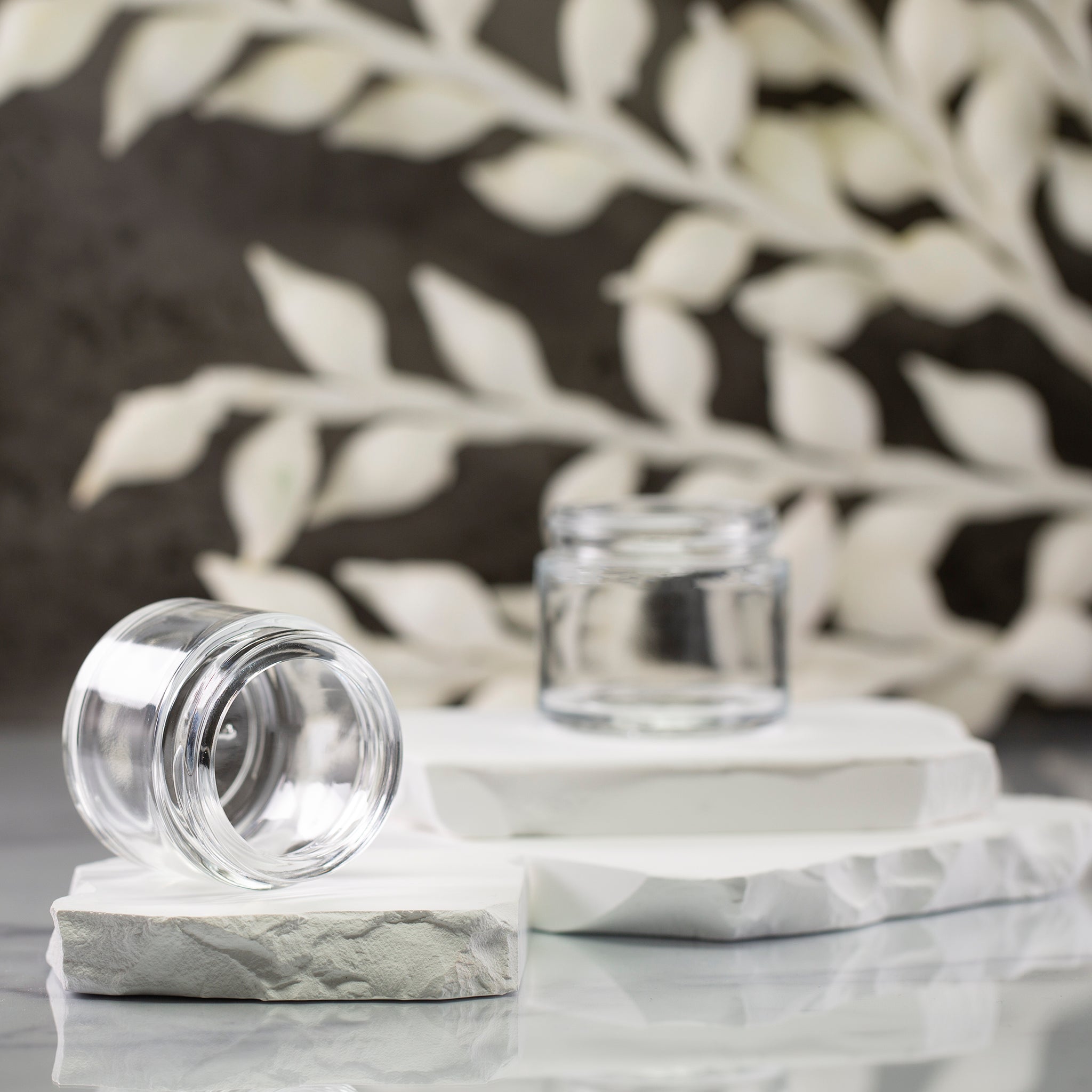2 oz Clear Glass Shallow Jar with 53-400 Neck – Voyageur Soap & Candle