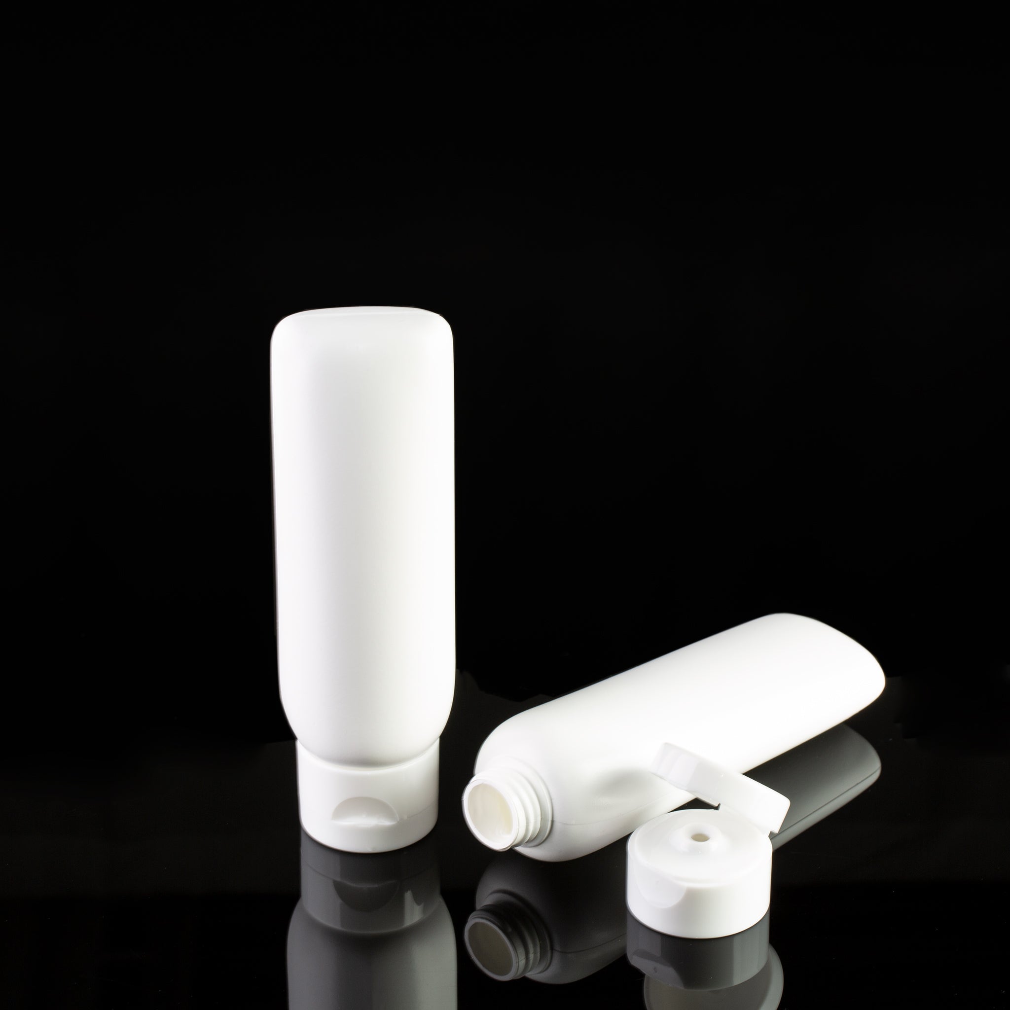 4 oz Malibu Tottle with Dispensing Cap – Voyageur Soap & Candle