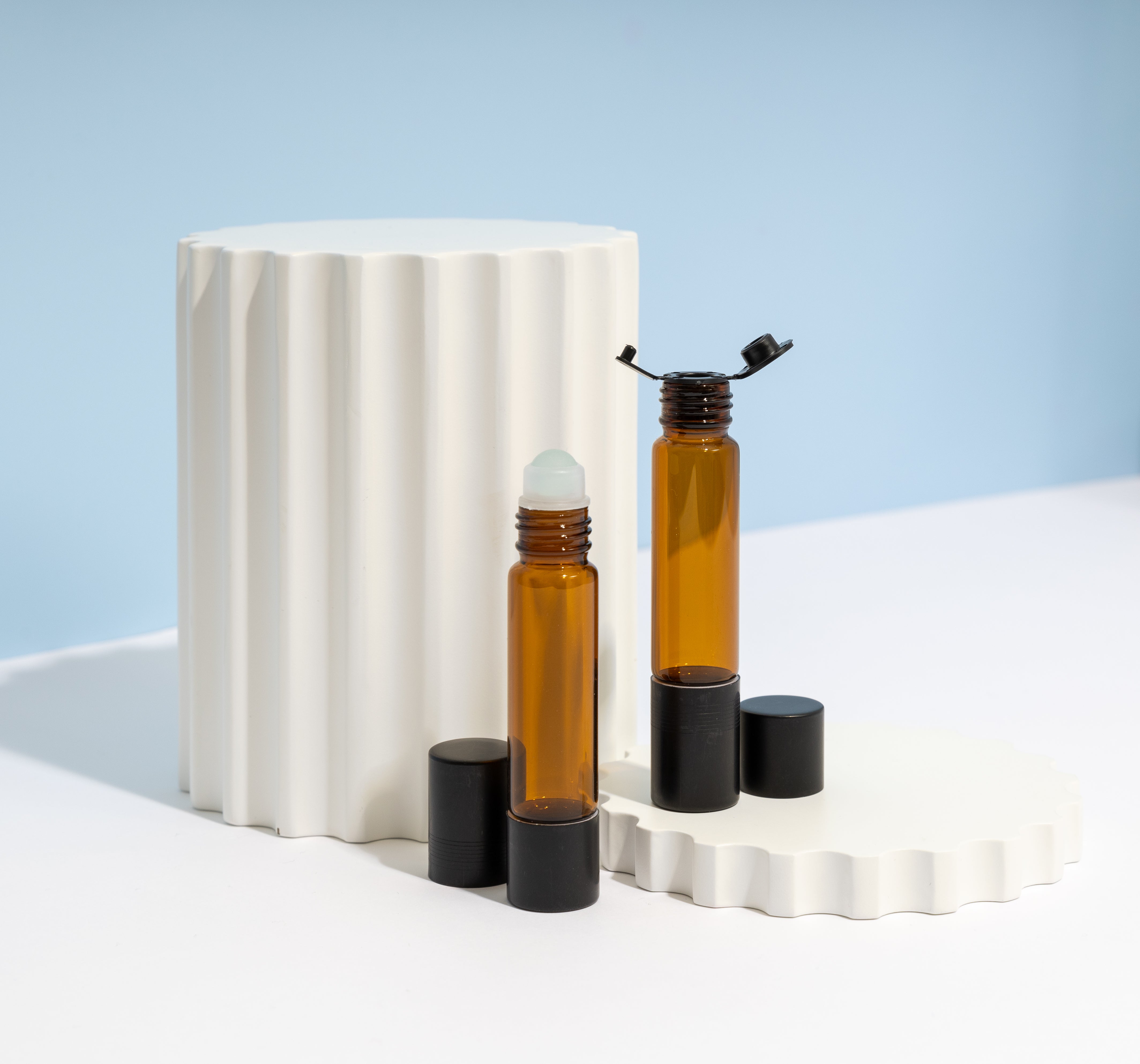 The Refillable Roller - 10ml Amber Glass Roll-On – Voyageur Soap & Candle
