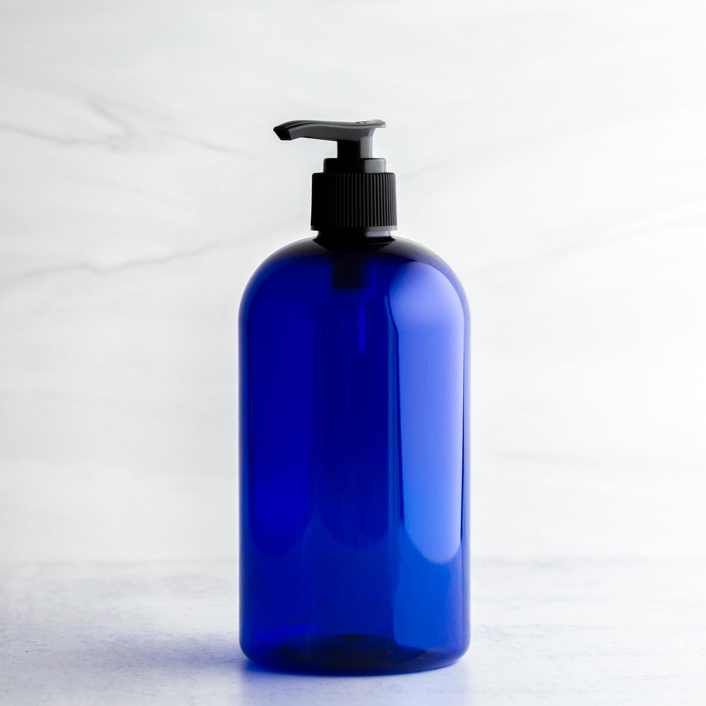 16 oz Blue Boston Round with 24-410 Black Pump – Voyageur Soap & Candle