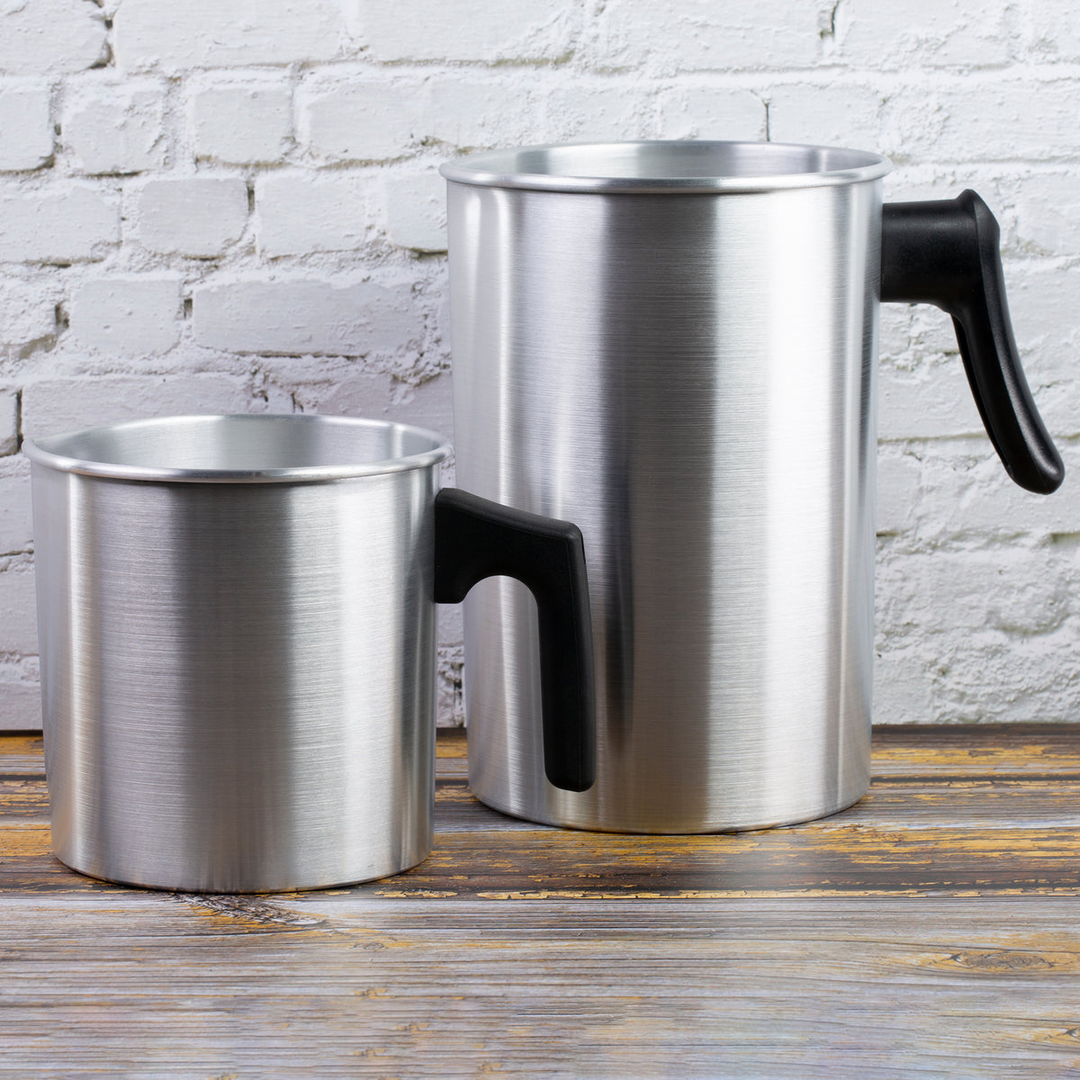 Aluminum Pouring Pot 4 lb – Voyageur Soap & Candle