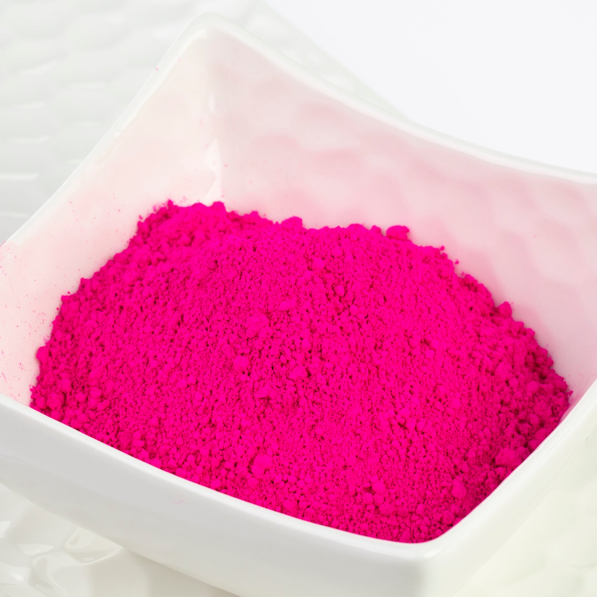 Neon Magical Magenta Powder – Voyageur Soap & Candle
